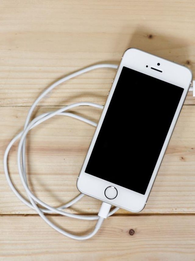 Apple lightning cable turns 10: 7 interesting facts