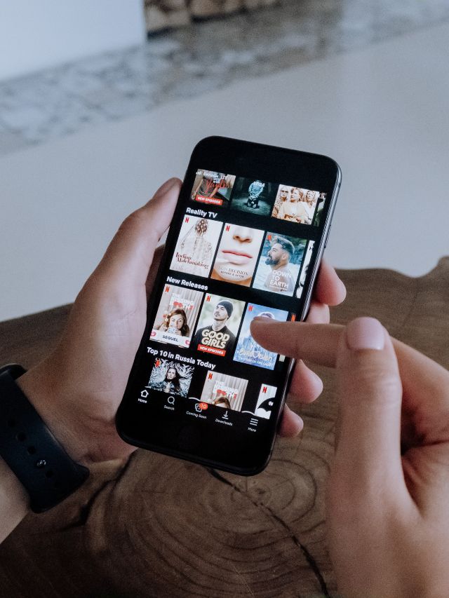 Top 10 hit Netflix films of all times