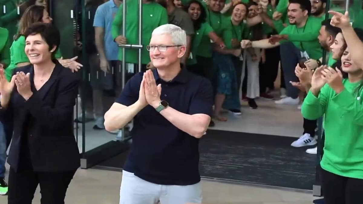 Apple BKC, company's first physical store in India, launched by CEO Tim ... Apple BKC, company's first physical store in India, launched by CEO Tim ...