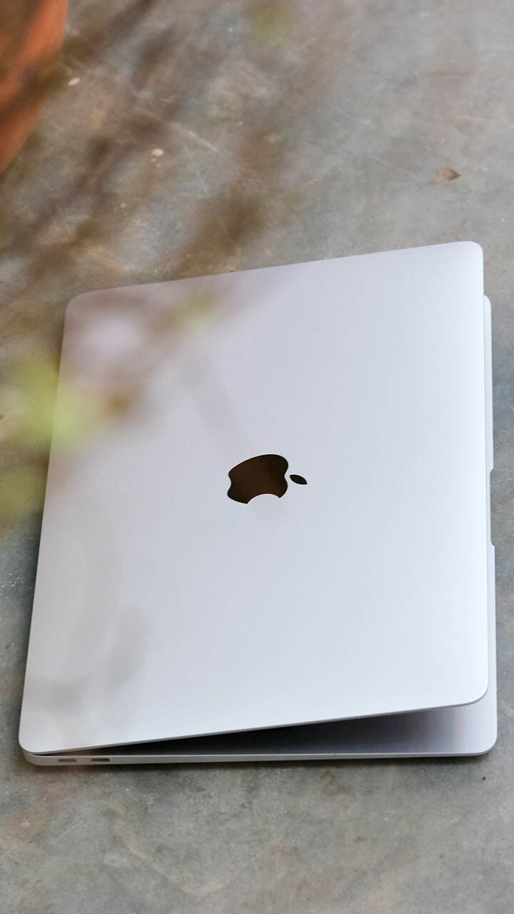Apple laptop under 50000 store