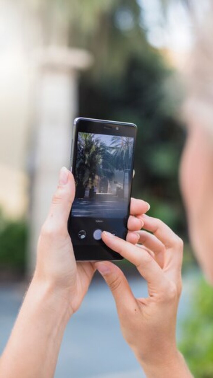 Smartphone Tips: Here's How To Click DSLR Like Images From Your Smartphone